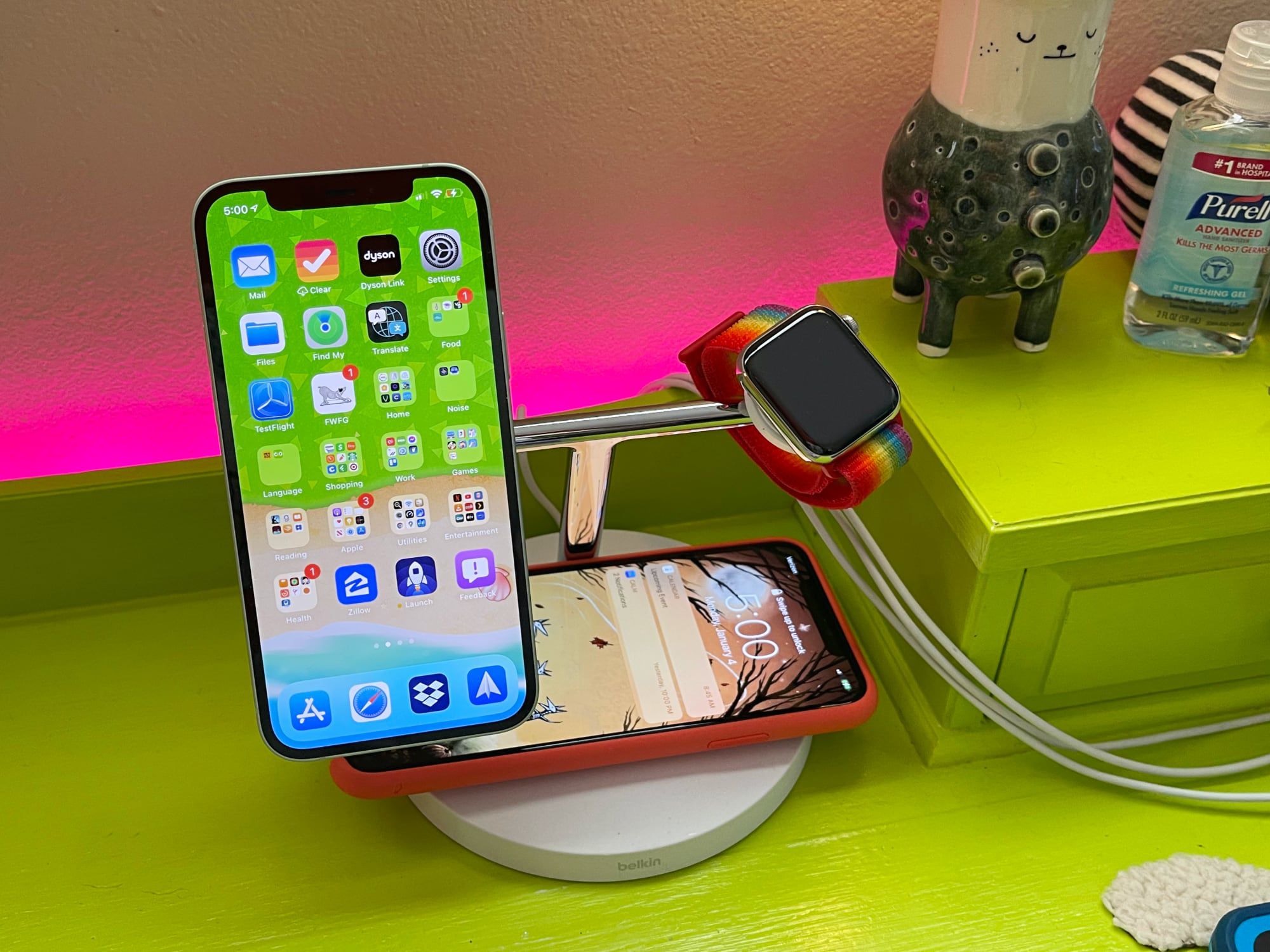 Belkin Boost Charge Pro 3-in-1 Wireless Charger with MagSafe Review ...