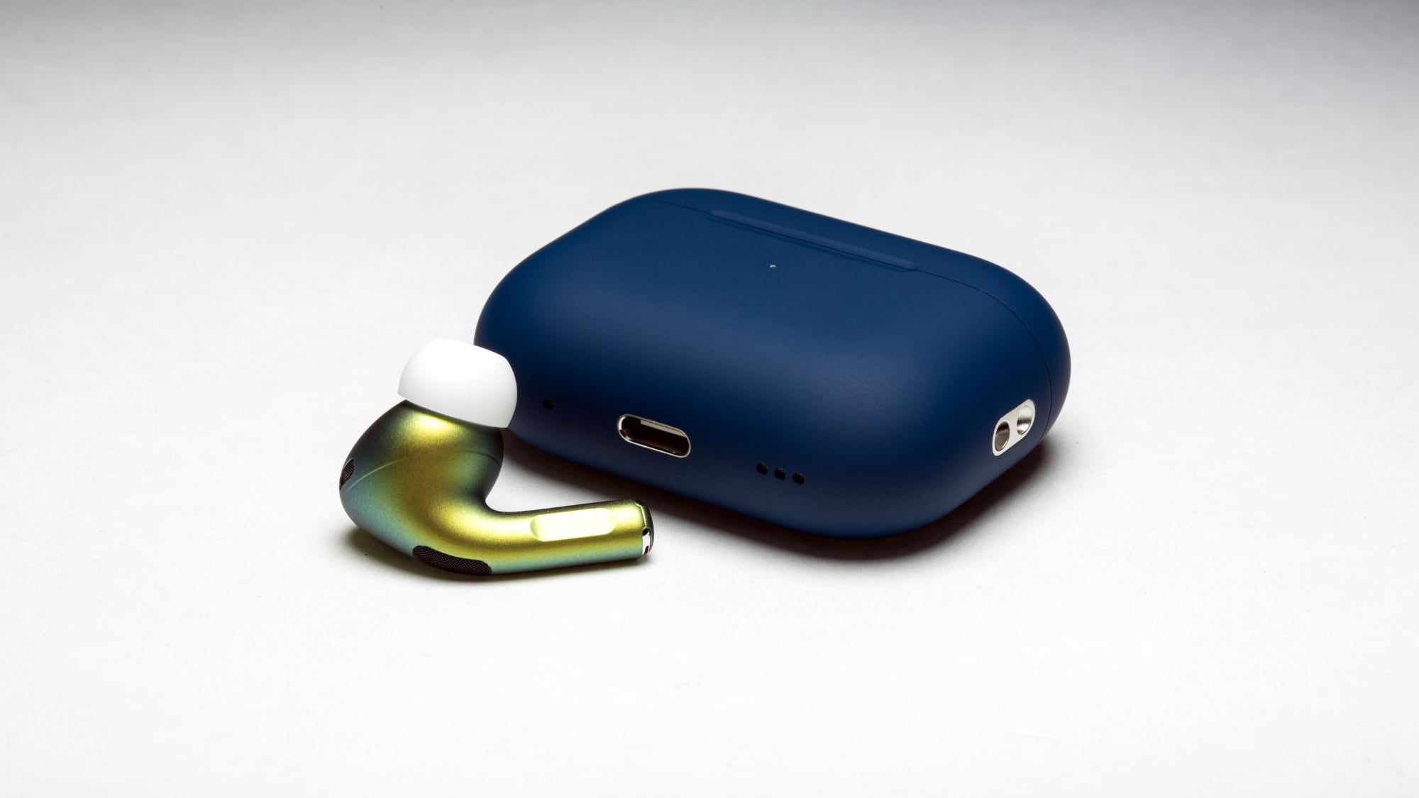 MacRumors Giveaway: Win Custom-Colored AirPods Pro 2 From ColorWare ...