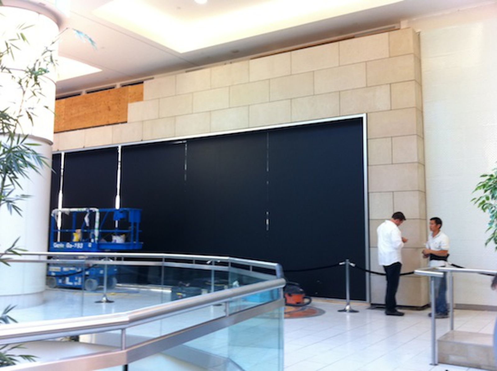 Five More Retail Store Openings: Connecticut, Sydney, Vancouver, Paris ...