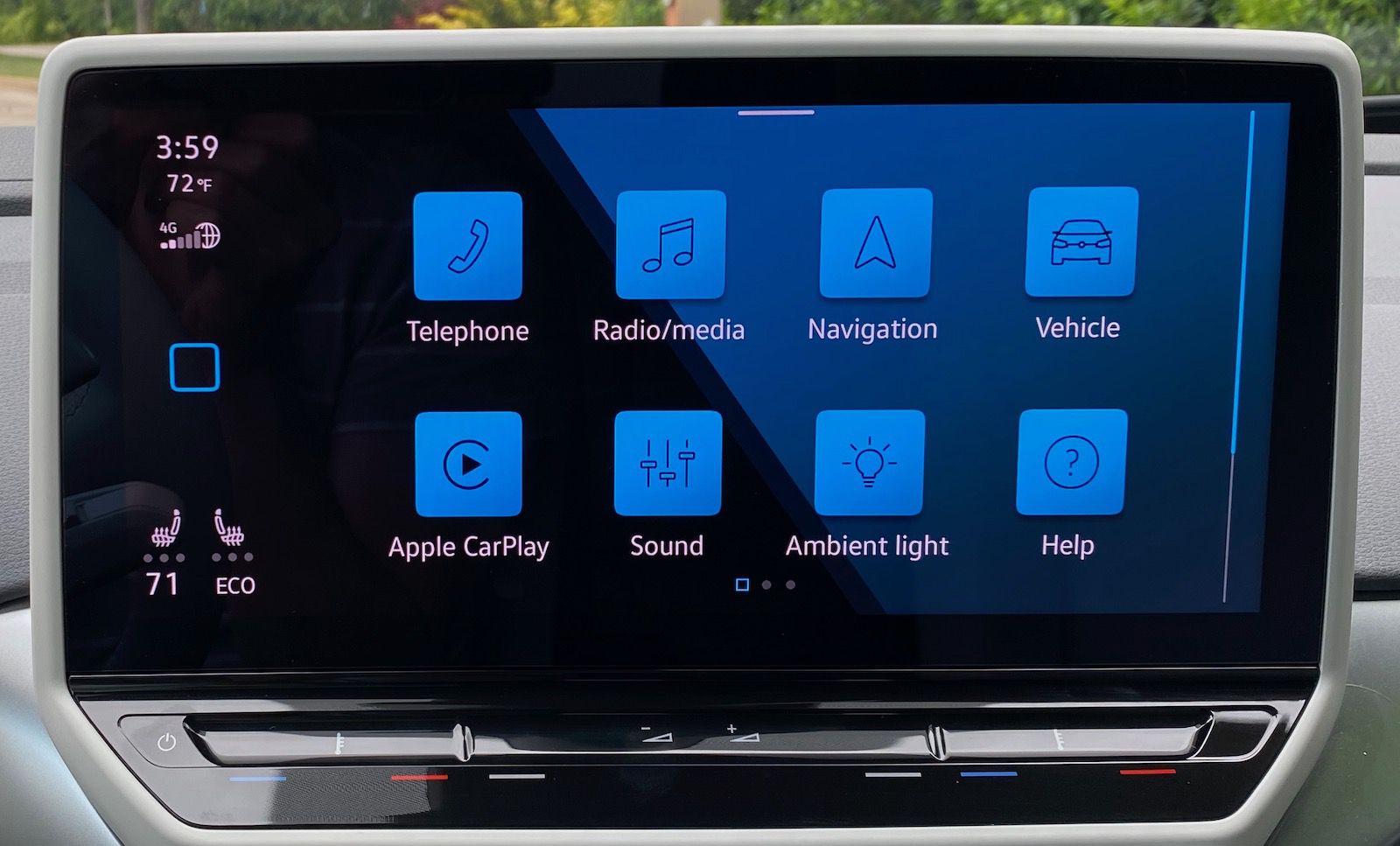 2021 Volkswagen ID.4 – Wireless CarPlay Review - MacRumors