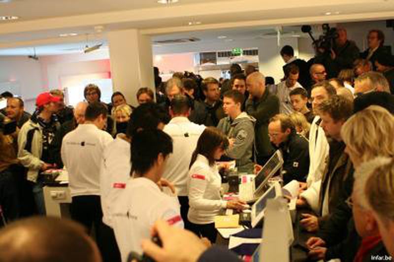 European iPhone Launches (Germany + UK) [Updatedx2] - MacRumors