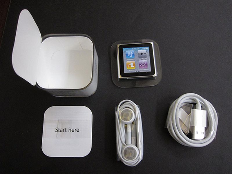 Unboxing Photos of Apple's New iPod Nano and iPod Touch - MacRumors