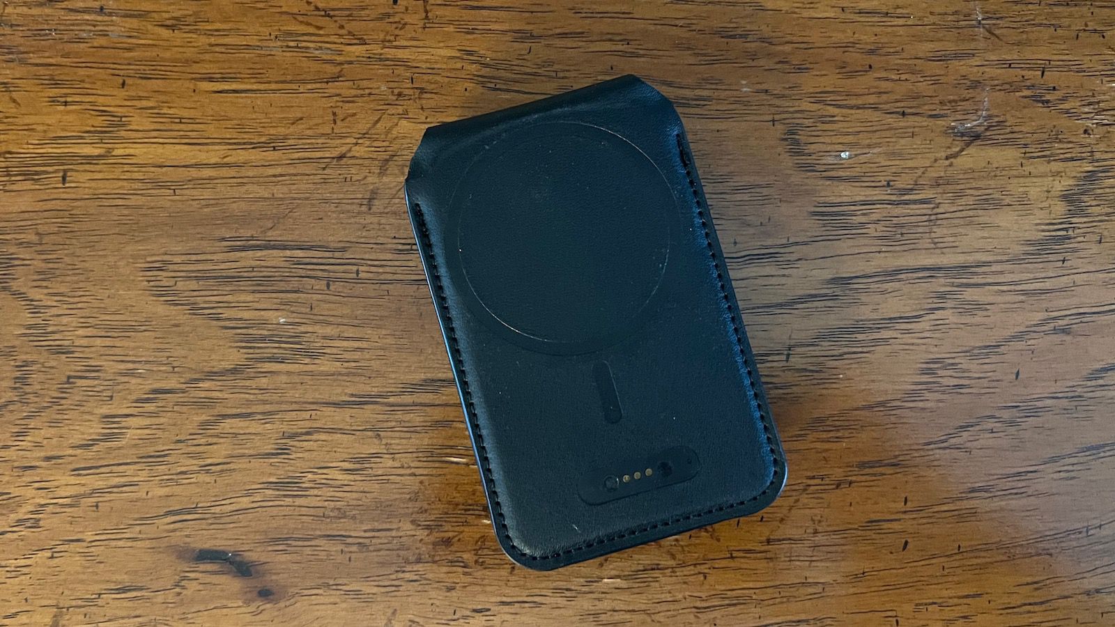 ESR Debuts MagSafe-Compatible HaloLock Geo Wallet Stand With Find My ...