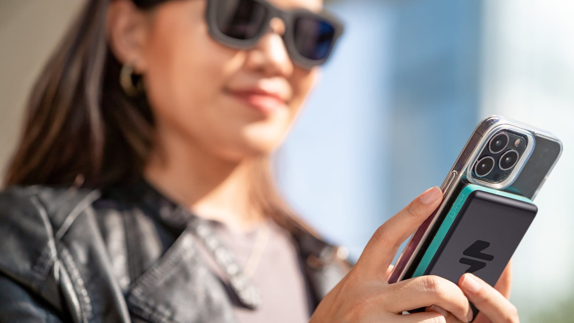 MacRumors Giveaway: Win a 'Jetpack' Magnetic Power Bank for iPhone 13 ...