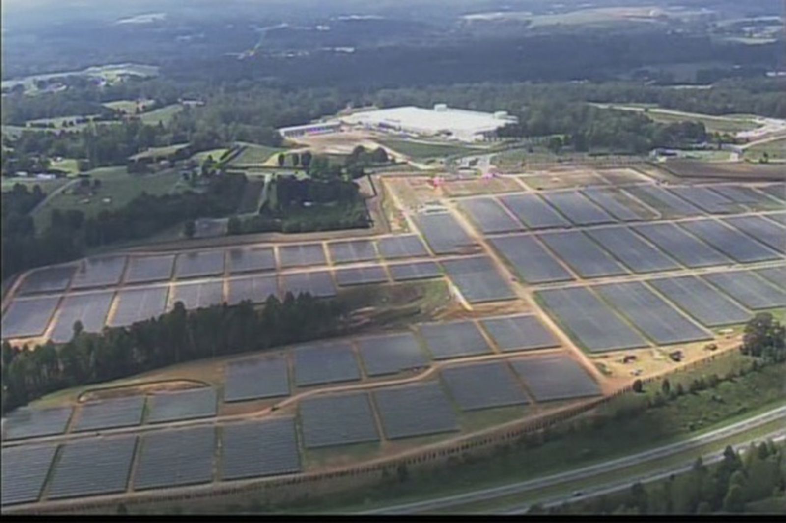 Panel Installation Nearly Complete at Apple's Massive North Carolina ...