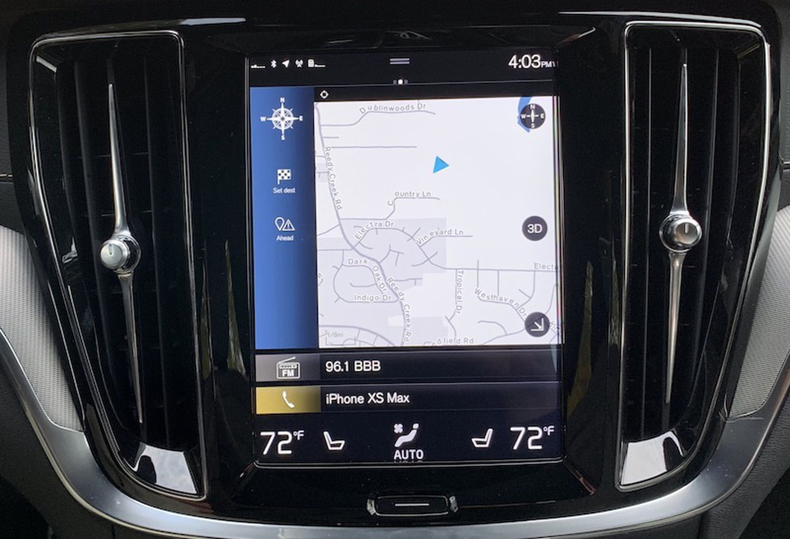 Review: Volvo's 2019 S60 Sedan Offers a Striking Sensus Infotainment ...