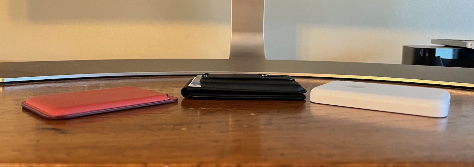 ESR Debuts MagSafe-Compatible HaloLock Geo Wallet Stand With Find My ...