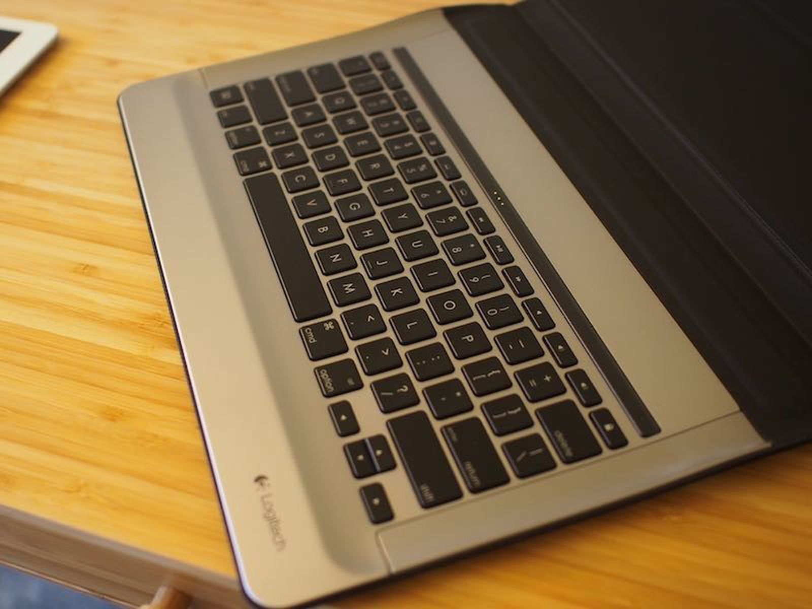 Logitech Create Keyboard Case for the iPad Pro Review - MacRumors