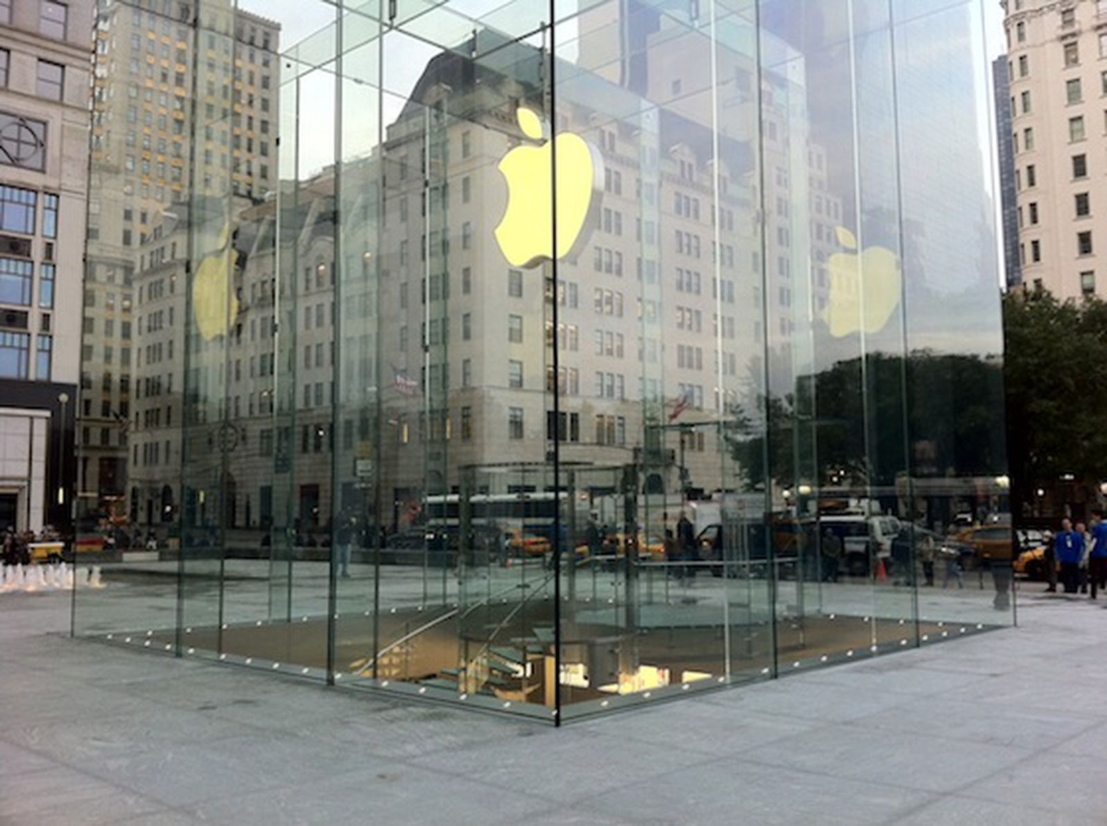 Apple's New Fifth Avenue Store Cube Fully Revealed [Update: Video ...