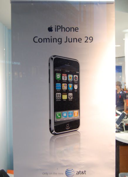 10 Years Ago Today, the Original iPhone Officially Launched - MacRumors