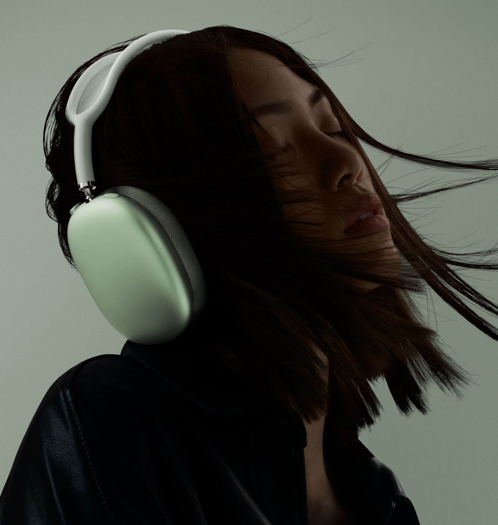 How to Control the Active Noise Cancellation Feature on AirPods Max ...