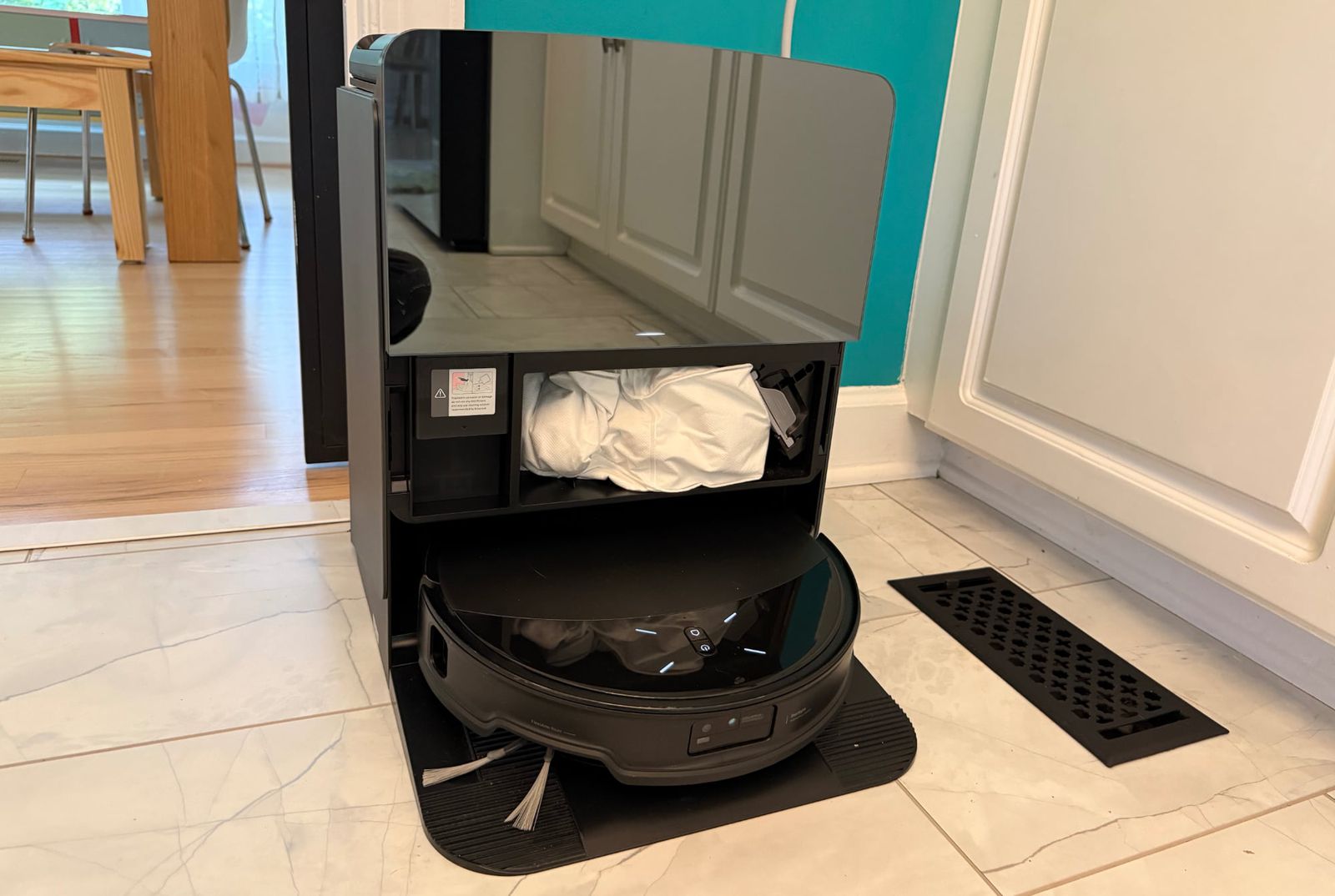 Roborock Saros 10R Review - MacRumors