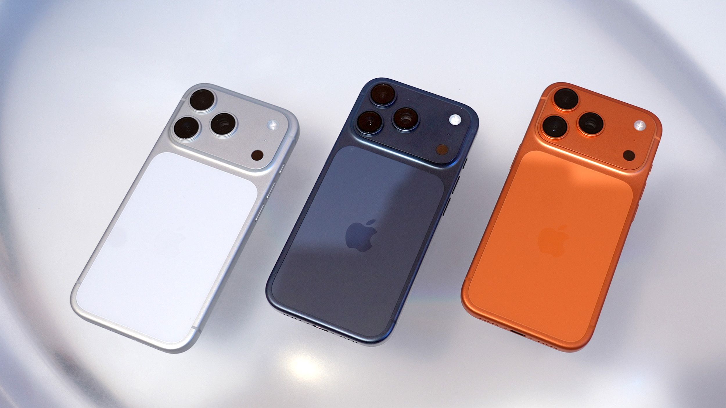 Apple 'Shakes Up' Oversight of Product Design Ahead of CEO Change ...