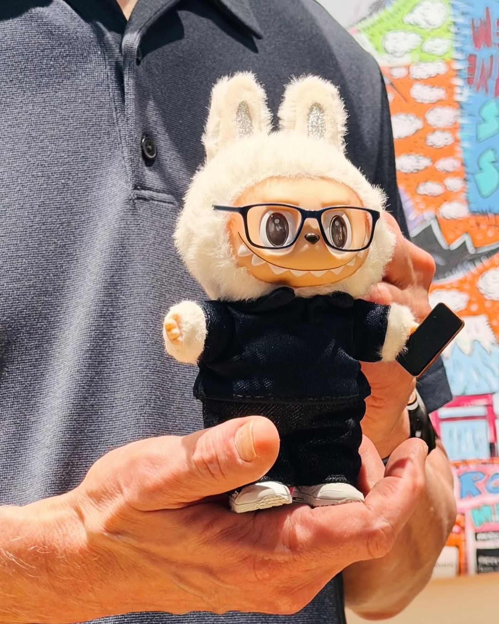 Apple CEO Tim Cook Gifted Custom Labubu During China Visit - MacRumors