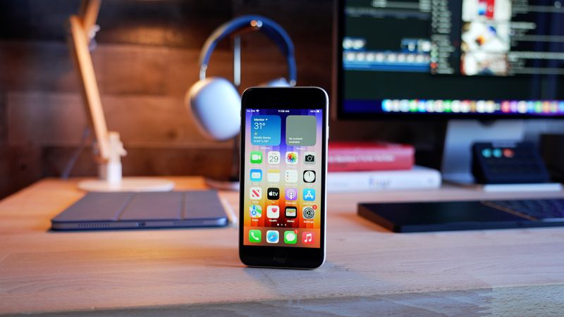 iPhone SE Now Over 1,000 Days Old as New Model Edges Closer - MacRumors