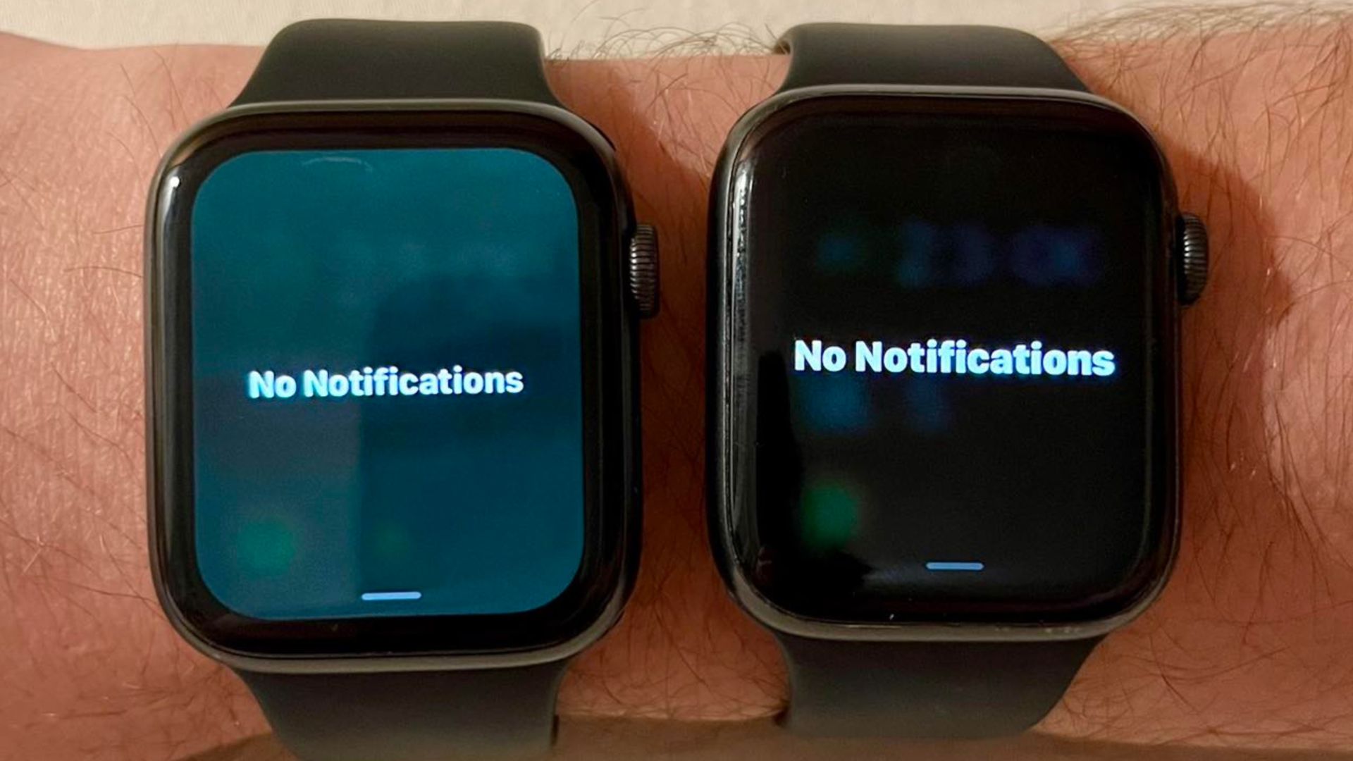 Some Apple Watch Users Complain of Odd Green Screen Tint Following ...