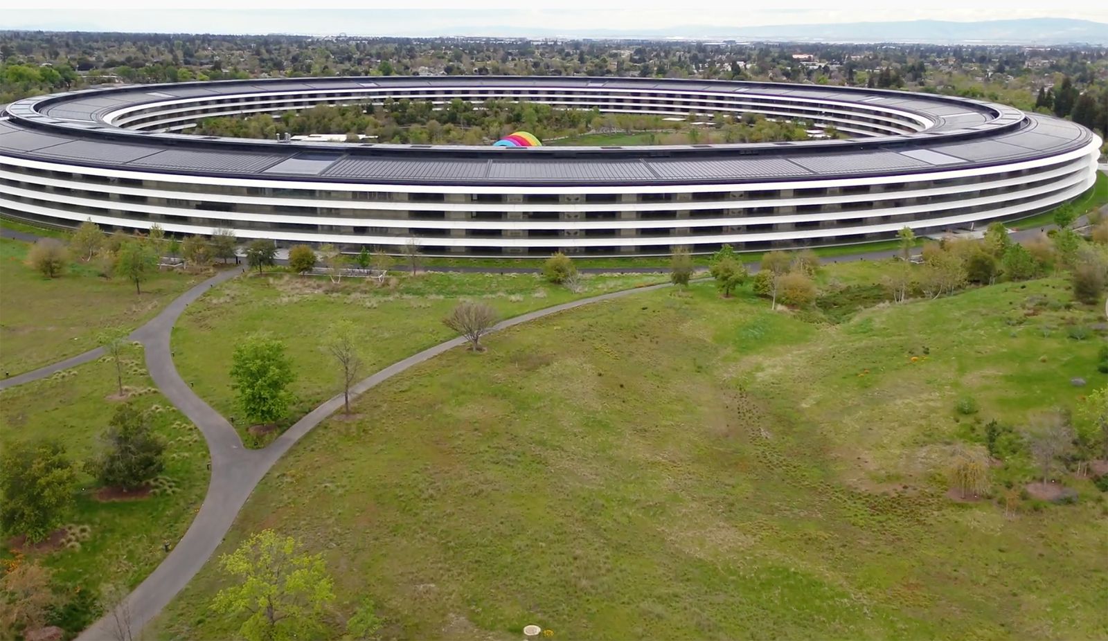 Apple Employees Protest Hybrid In-Person Work Plan - MacRumors