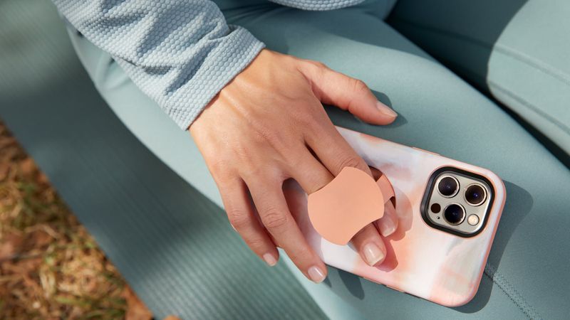 CES 2023: OtterBox Debuts iPhone Case With Built-In Grip and MagSafe ...