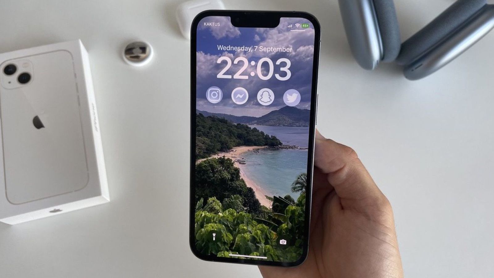 IOS 16 Lock Screen Widget Lets You Quickly Open Any App MacRumors News SendStory United States