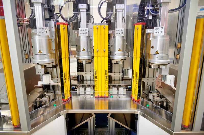 Apple Awards $10 Million to COVID-19 Testing Kit Maker From Advanced ...