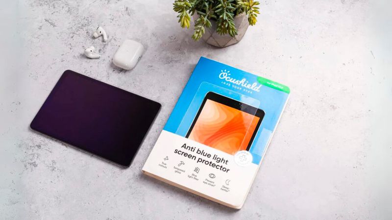 MacRumors Giveaway: Win an iPhone 15 and Blue Light Screen Protector ...