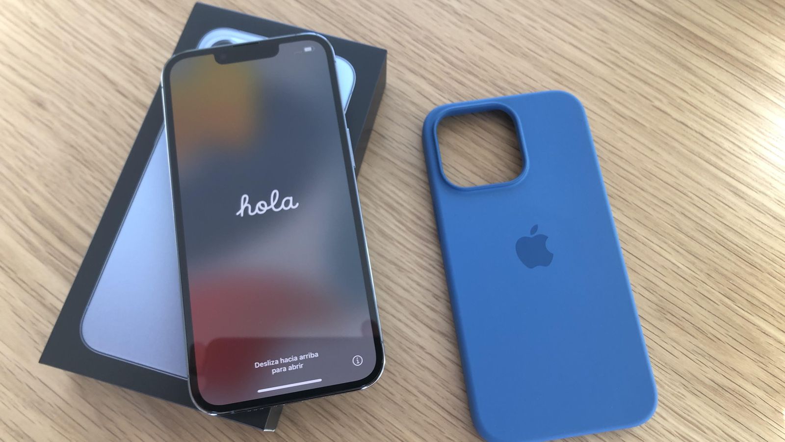 First iPhone 13 and iPad Mini Orders Arriving to Customers in New ...