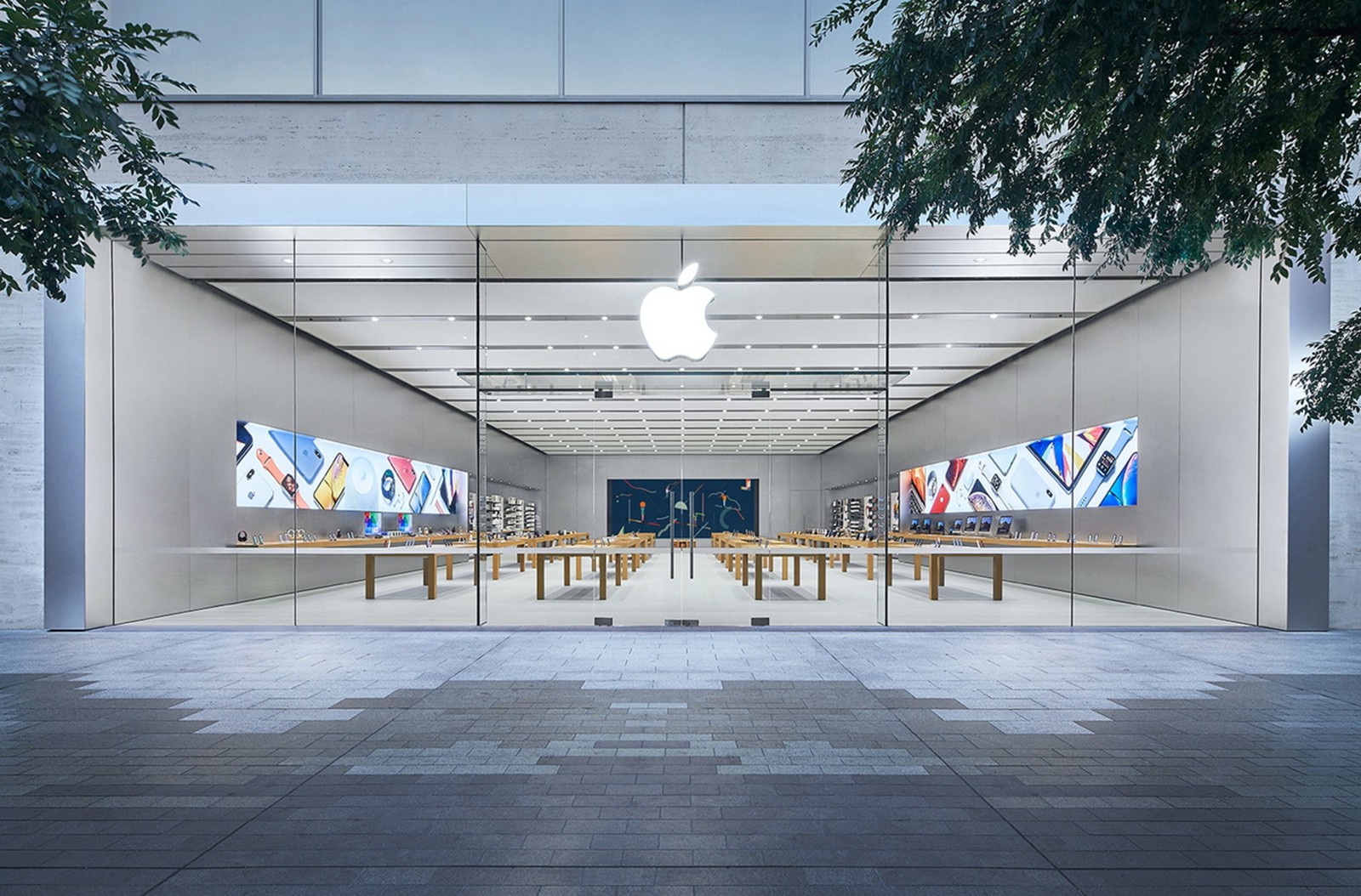 Apple to Reopen 21 Retail Stores in Australia This Week - MacRumors