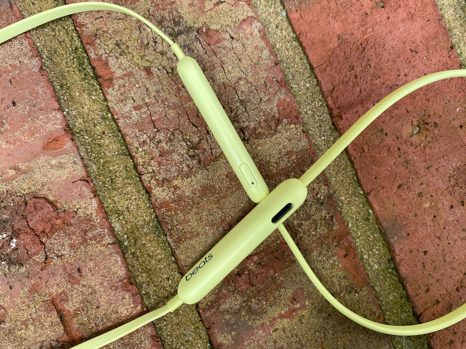 Beats Flex Review - MacRumors