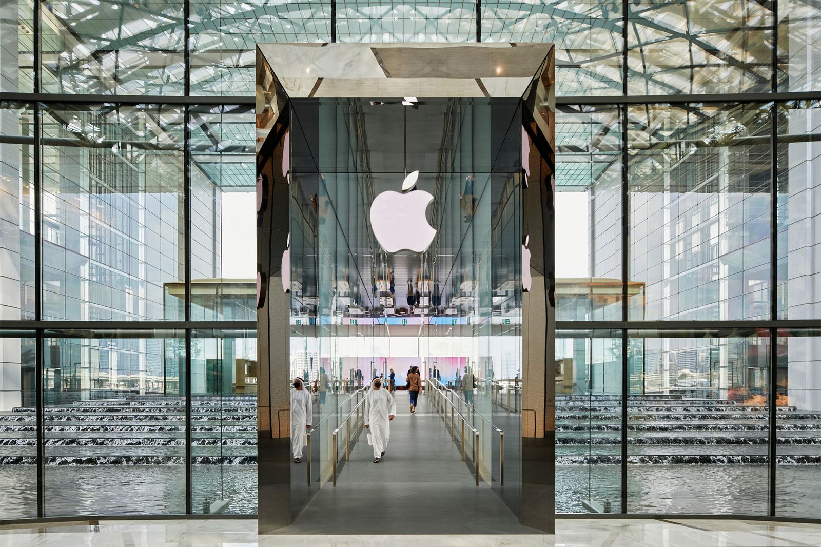 Apple Previews Al Maryah Island Store Opening This Friday in Abu Dhabi ...
