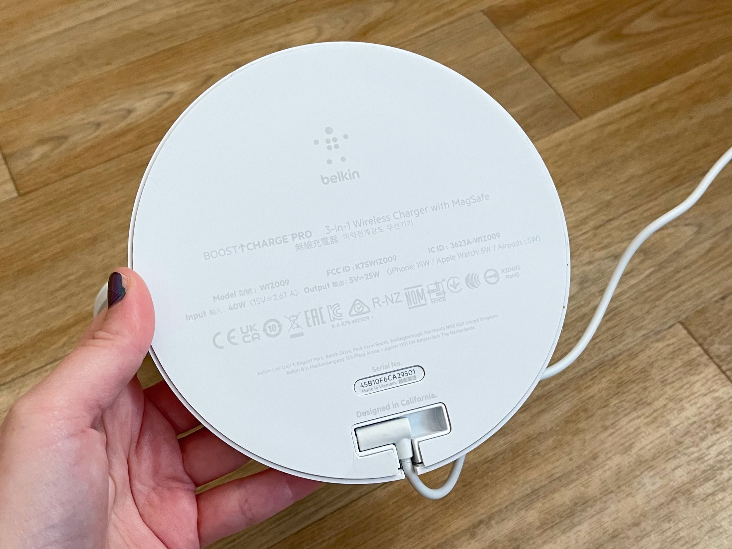 Belkin Boost Charge Pro 3-in-1 Wireless Charger with MagSafe Review ...