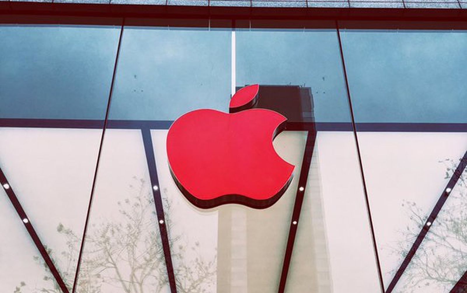 Apple Honors World AIDS Day for the Fifth Year With Red Store Logos ...