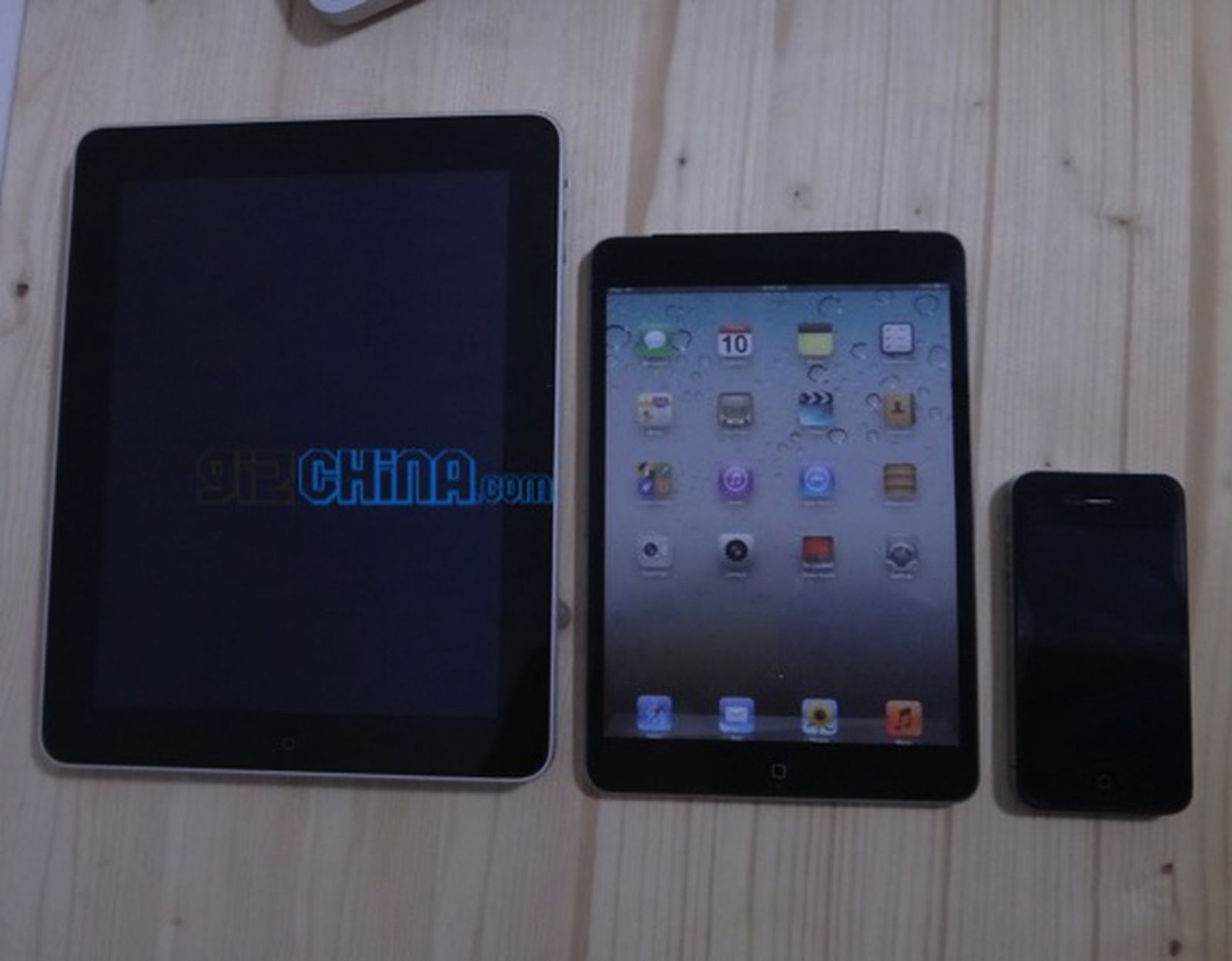 Hands-On Video with 'iPad Mini' Physical Mockup - MacRumors