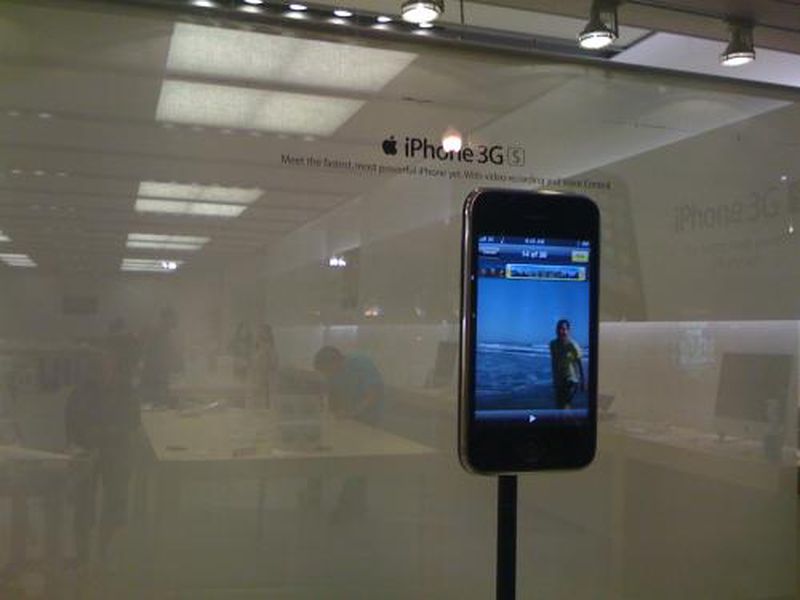 iPhone 3G S Launch Lines and Disassembly Photos - MacRumors
