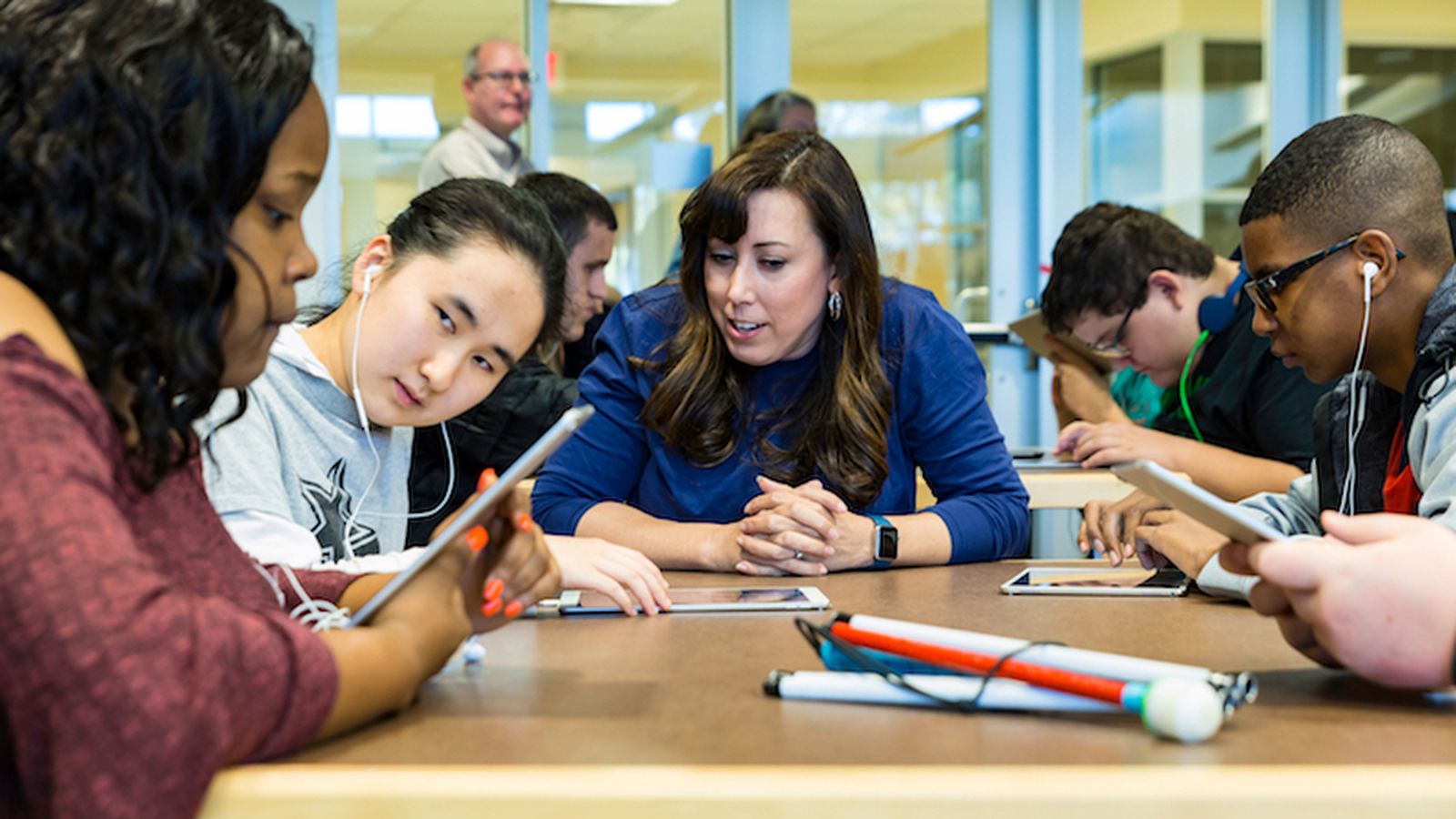 Apple's Everyone Can Code Curriculum Expanding to Schools Serving Blind ...