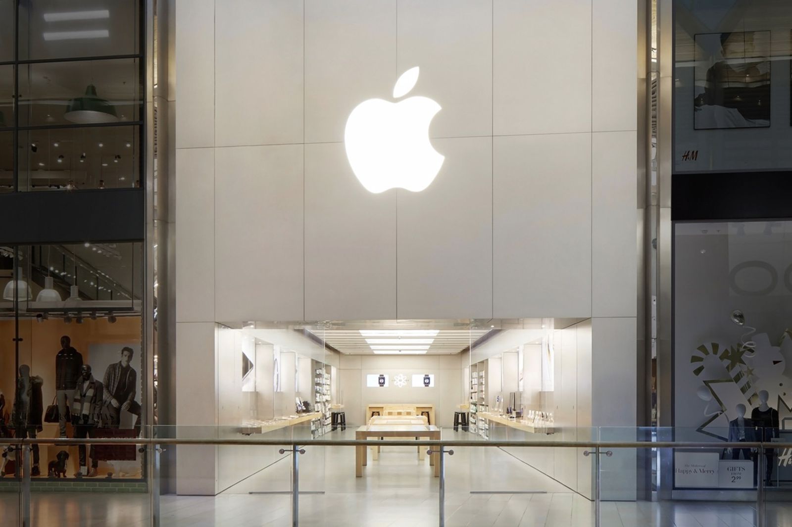 Apple Highcross in Leicester Reopens Wednesday, First Time Since March ...