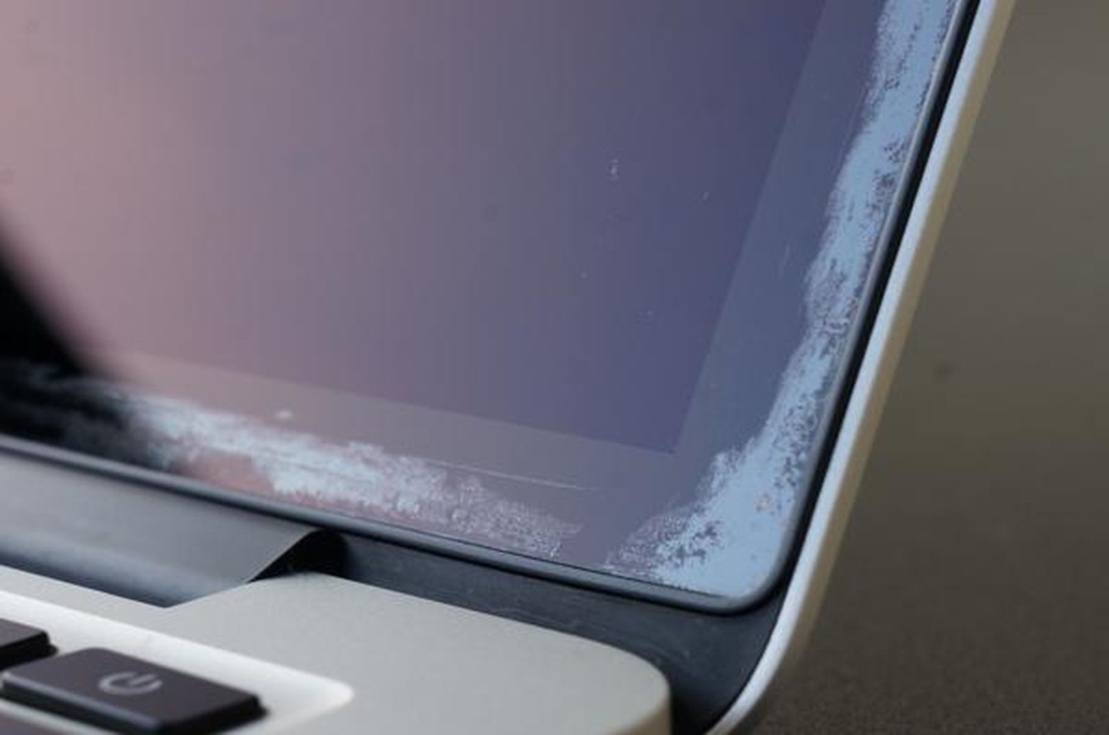 MacBook Pro Anti Reflective Coating Repair Program Remains In Effect