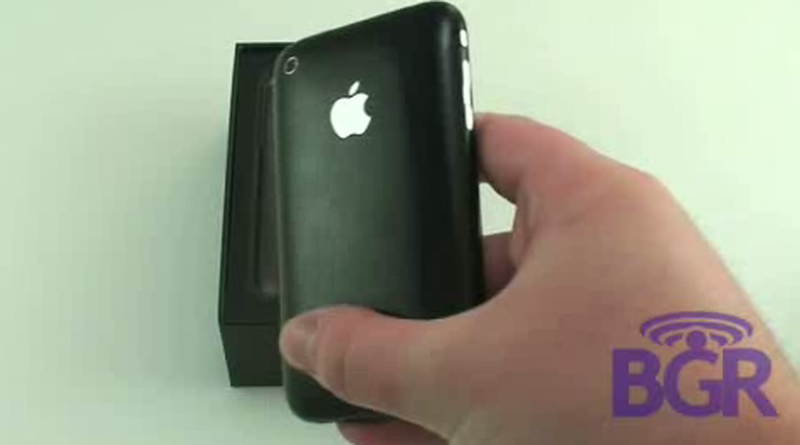 Video Unboxing of iPhone 3G - MacRumors