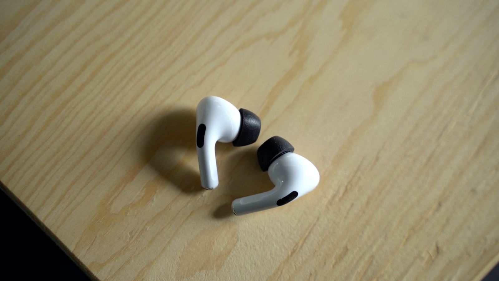 Hands-On With Comply's Foam Tips for AirPods Pro - MacRumors