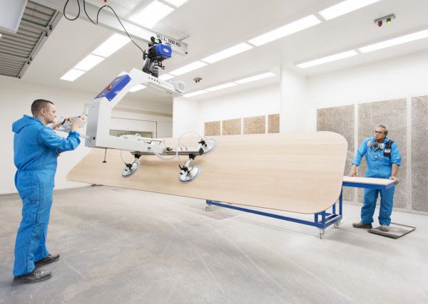 Apple Campus 2 to Feature Custom Designed 18-Foot Tables Inside ...