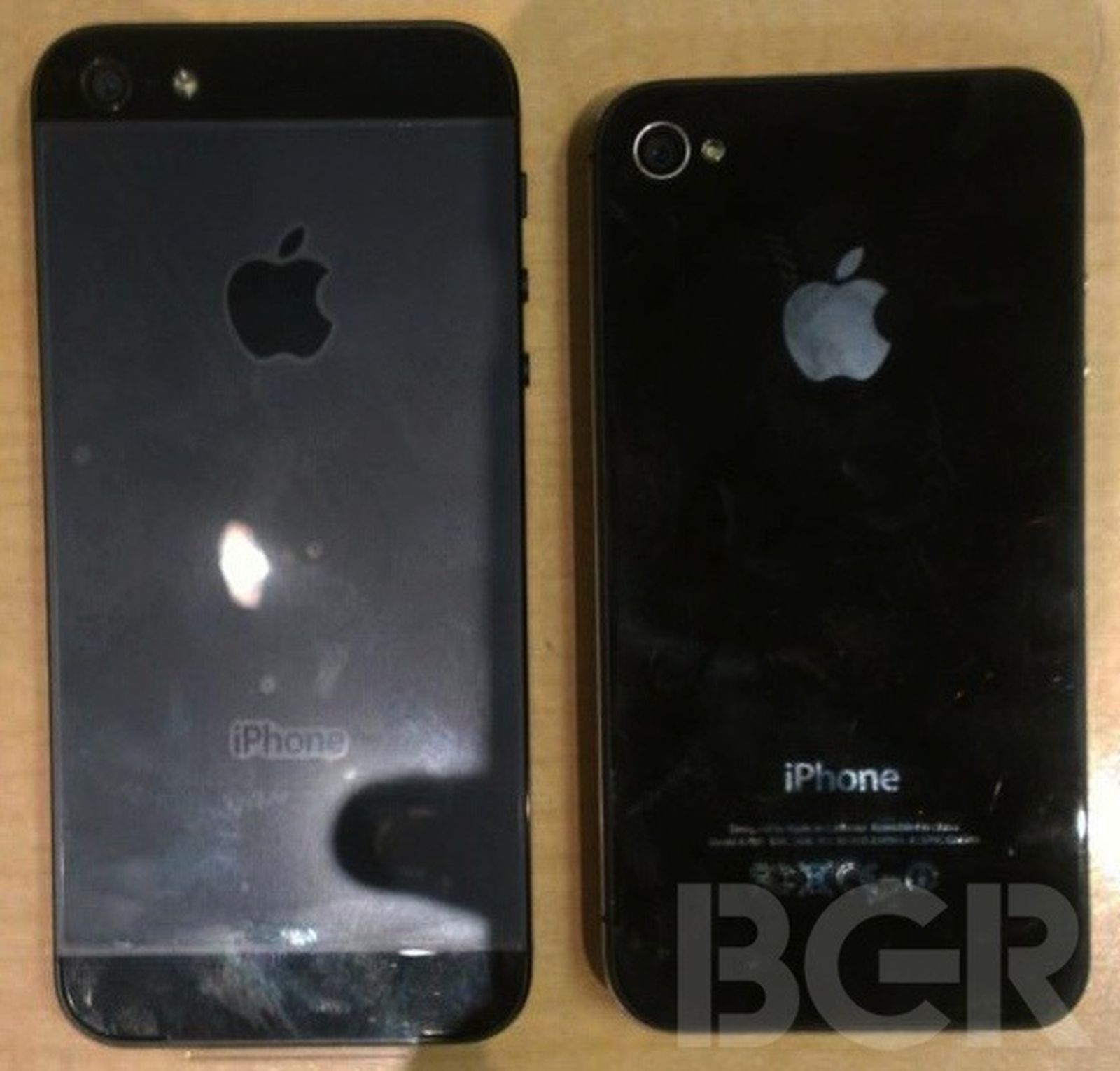 First iPhone 5 Unboxing Photos Reveal Packaging Layout and EarPods ...