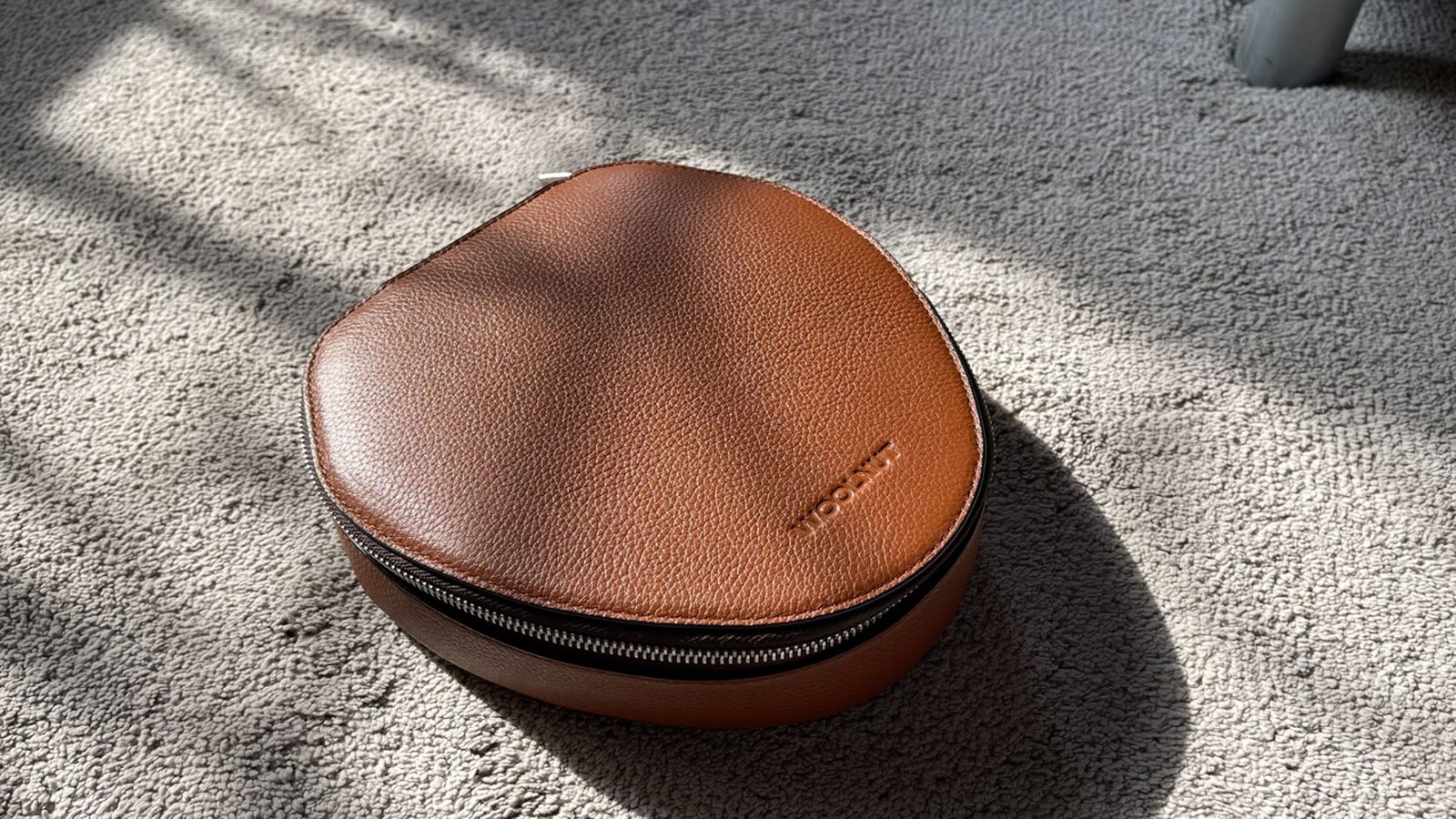 Woolnut Leather Case for AirPods Max Review - MacRumors