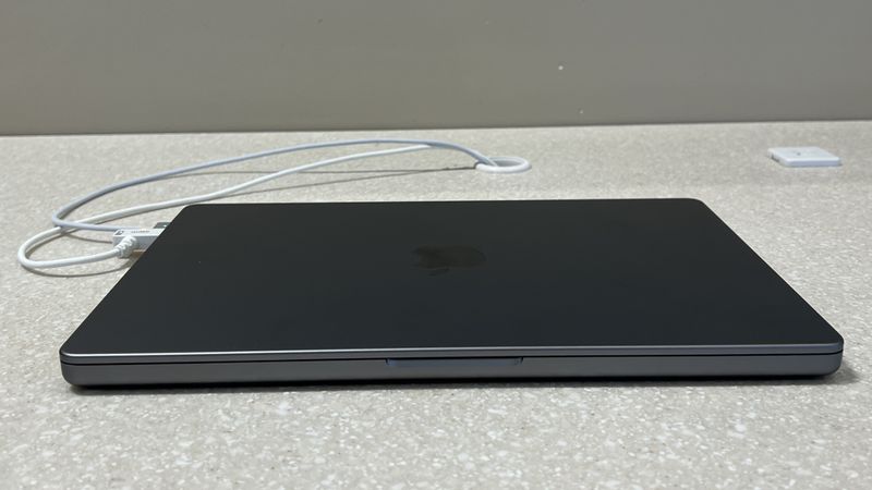 New Images Offer Even Closer Look at New 14-Inch MacBook Pro - MacRumors