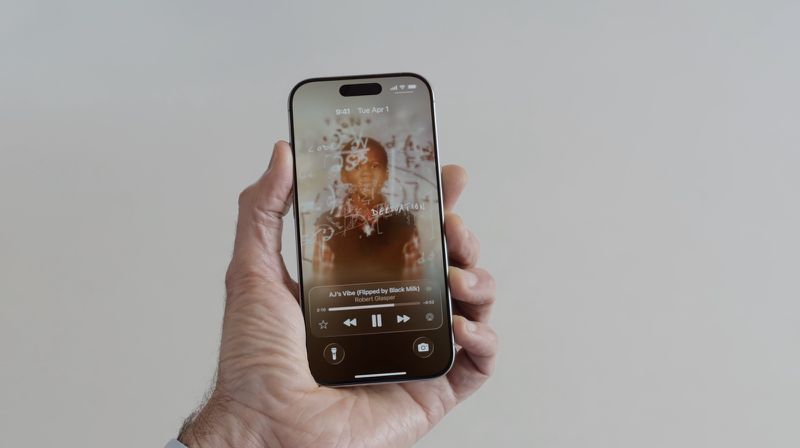 iOS 26 Offers Full-Screen Animated Album Art on iPhone's Lock Screen ...