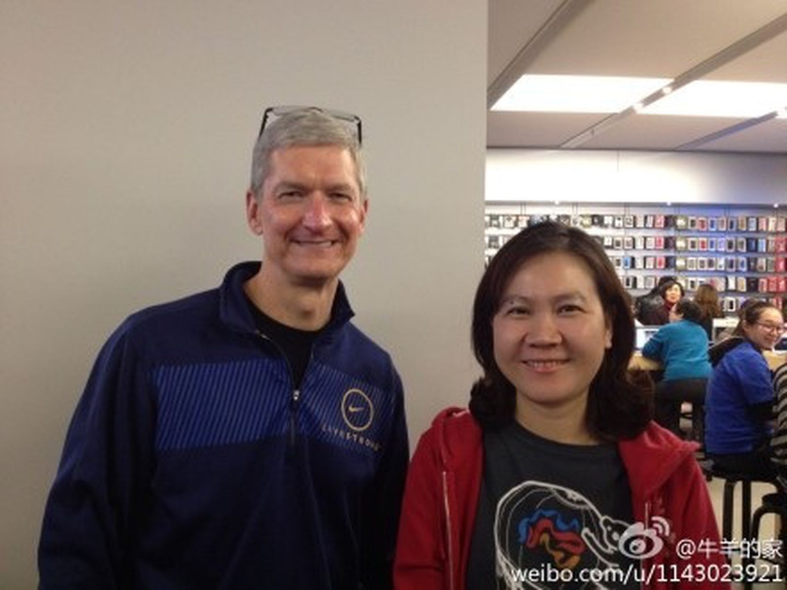 Tim Cook Shows Up in Beijing, Reportedly Meeting with Carrier Partners ...