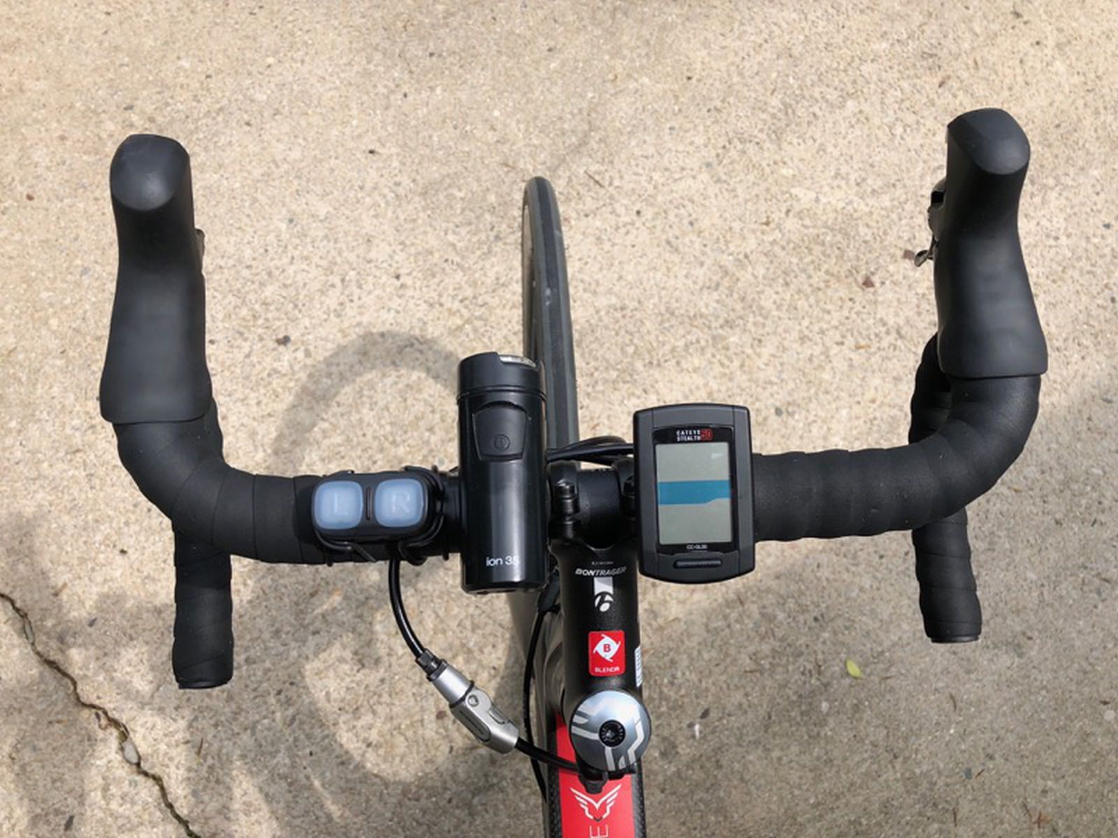 Review: Lumos is a Clever Smart Bike Helmet With Apple Watch-Enabled ...