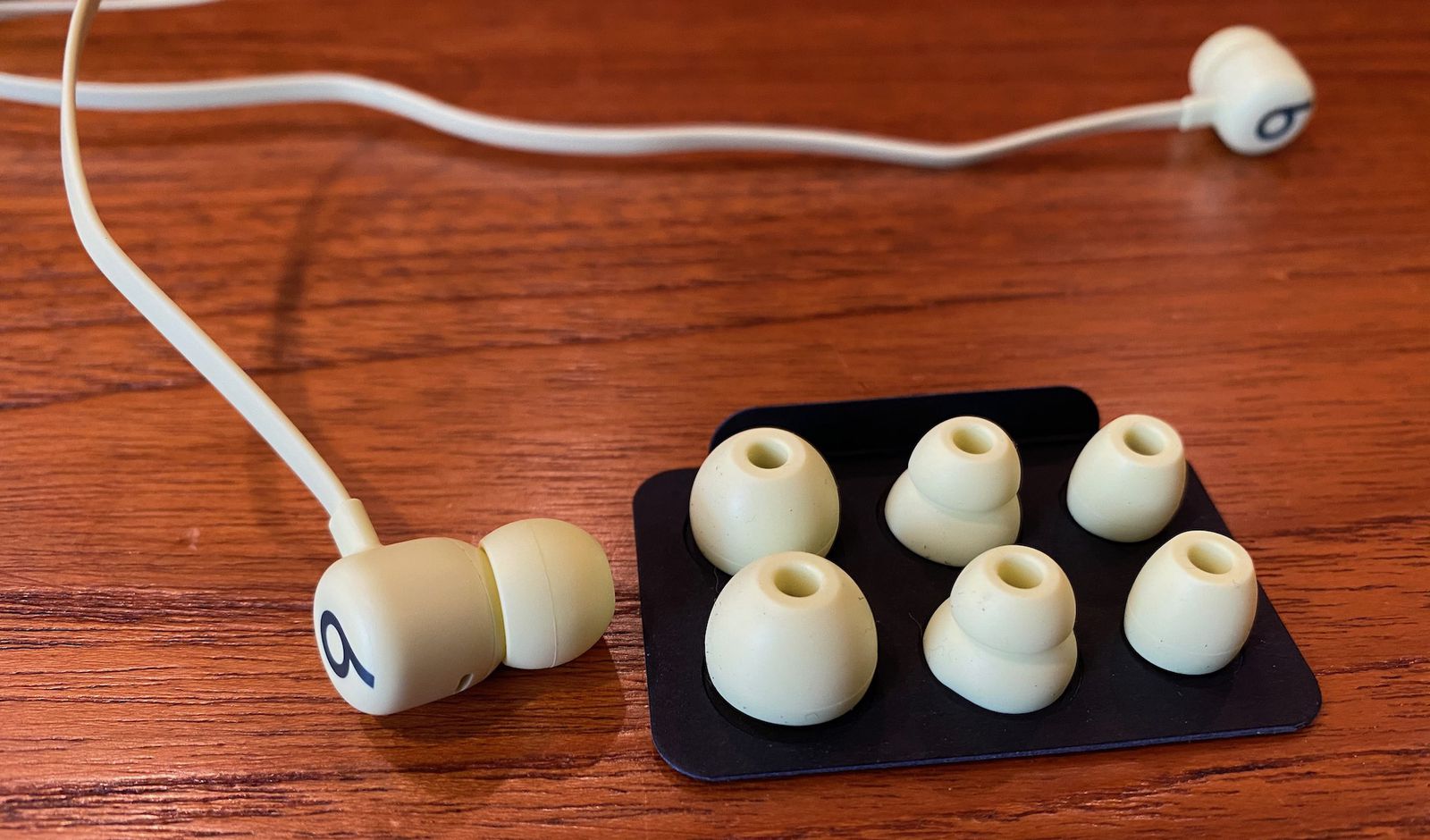 Beats Flex Review - MacRumors