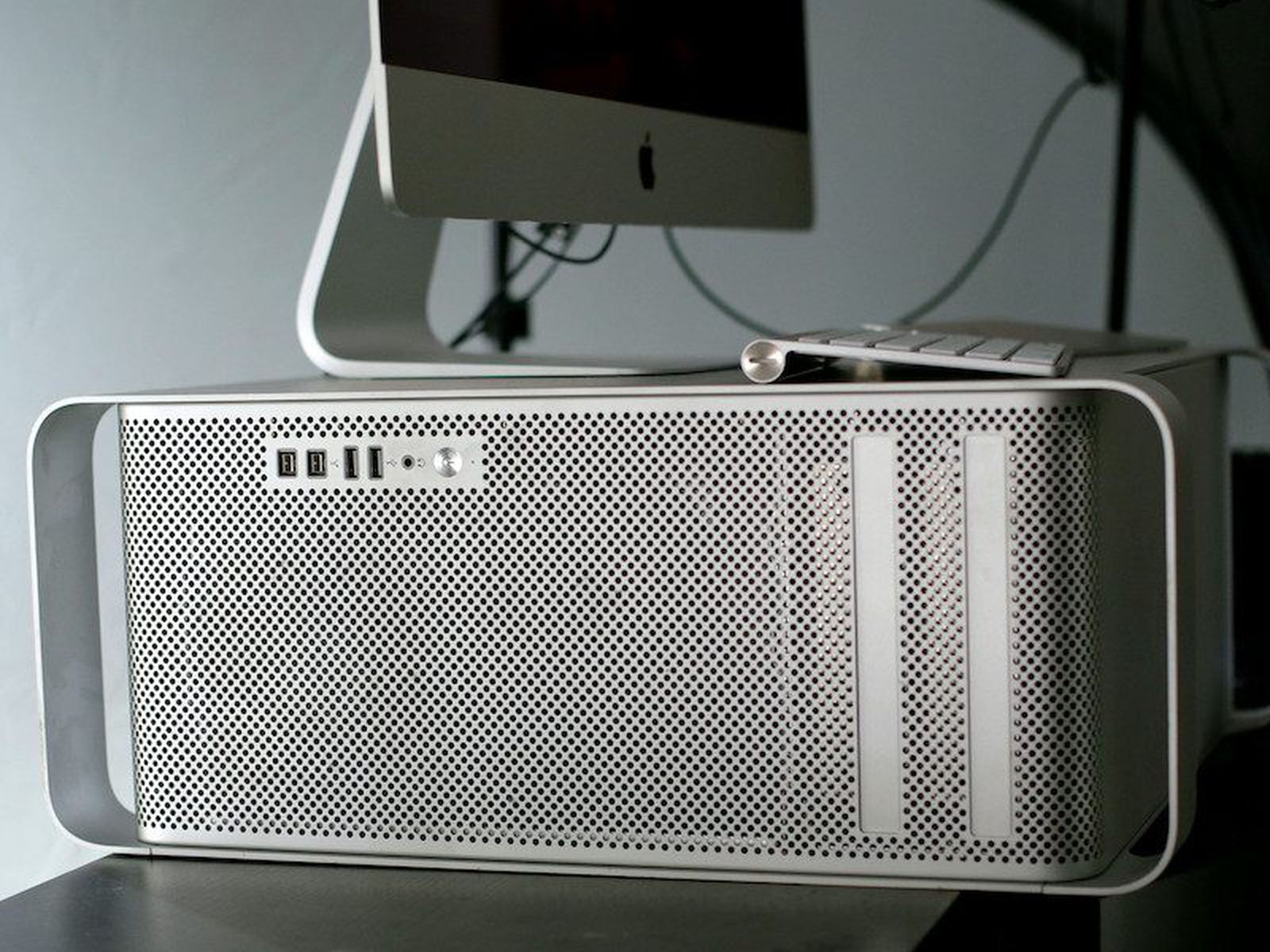 Quick Takes: The Comfort of Apple's Ecosystem, Using a 2009 Mac Pro in ...