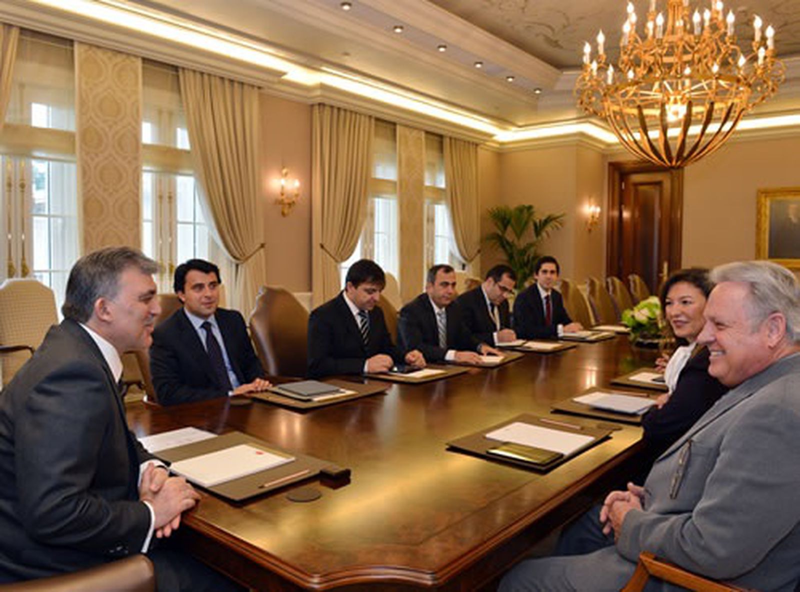 Apple Executives Meet with Turkish President to Discuss $4.5 Billion ...
