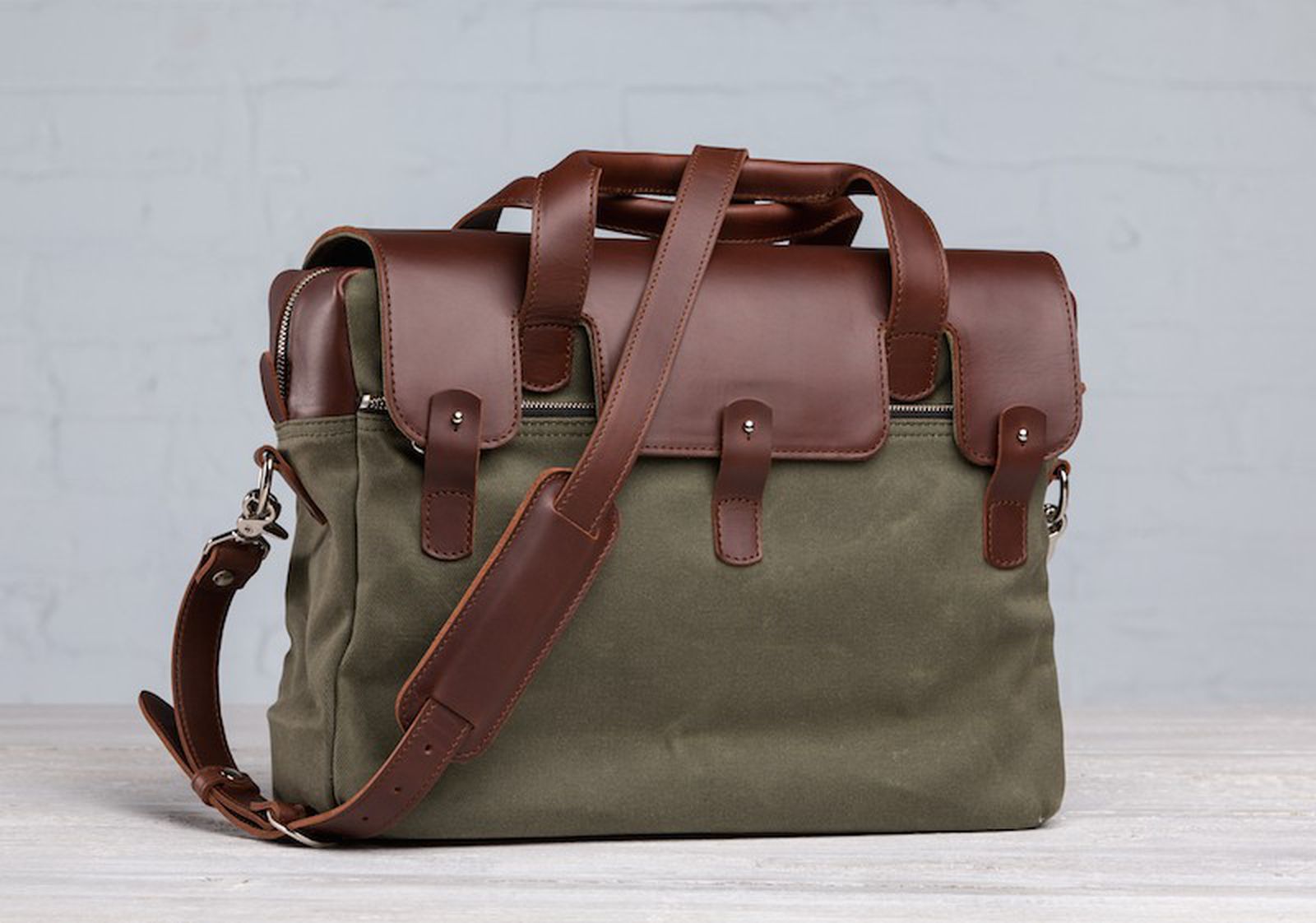 MacRumors Giveaway: Win a Pad & Quill Leather Backpack or Briefcase ...