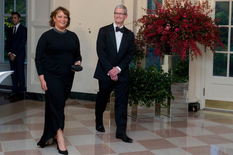 Apple CEO Tim Cook Attends State Dinner at White House and Will Meet ...